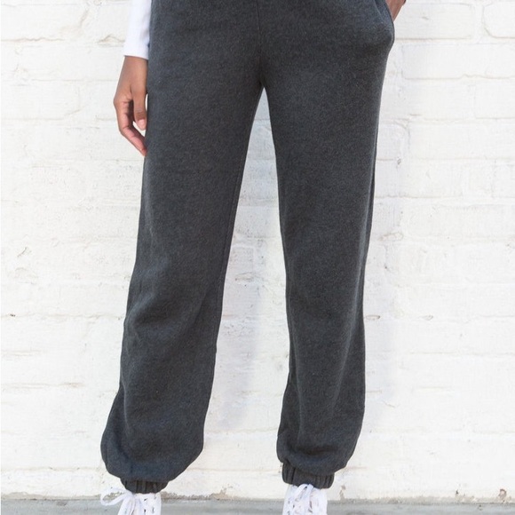Brandy Melville | Pants & Jumpsuits | Rosa Sweatpants | Poshmark